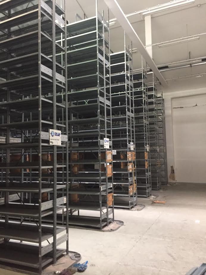 Portata spalla 8000Kg - SCAFFALI USATI BOLOGNA COMPRAVENDITA ...